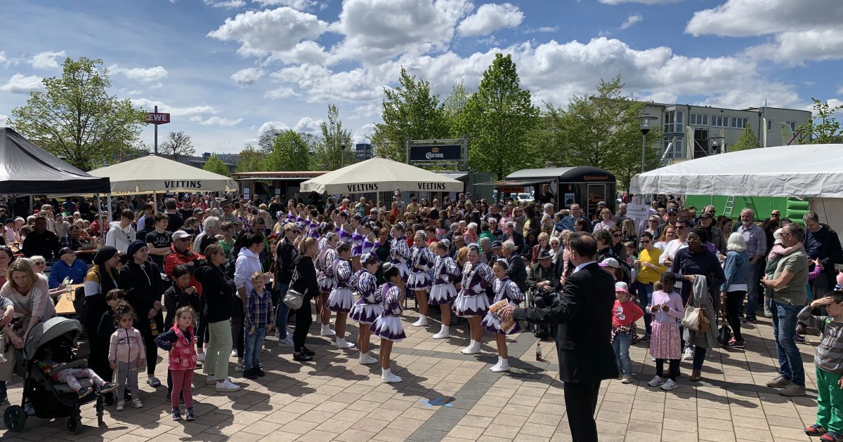 Vom 26.- 28. April 2024 feiert Rosbach das Blütenfest | Stadt Rosbach ...