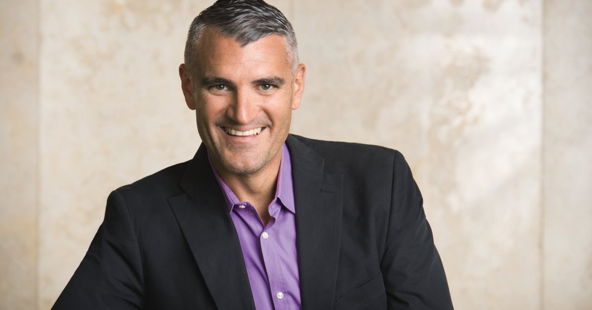 Tim Frühling- Der Kommissar in Wanderschuhen | Stadt Rosbach vor der Höhe